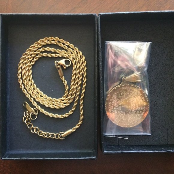 HZMan | Jewelry | Nwt Gold Double Sided Lords Prayerserenity Prayer ...
